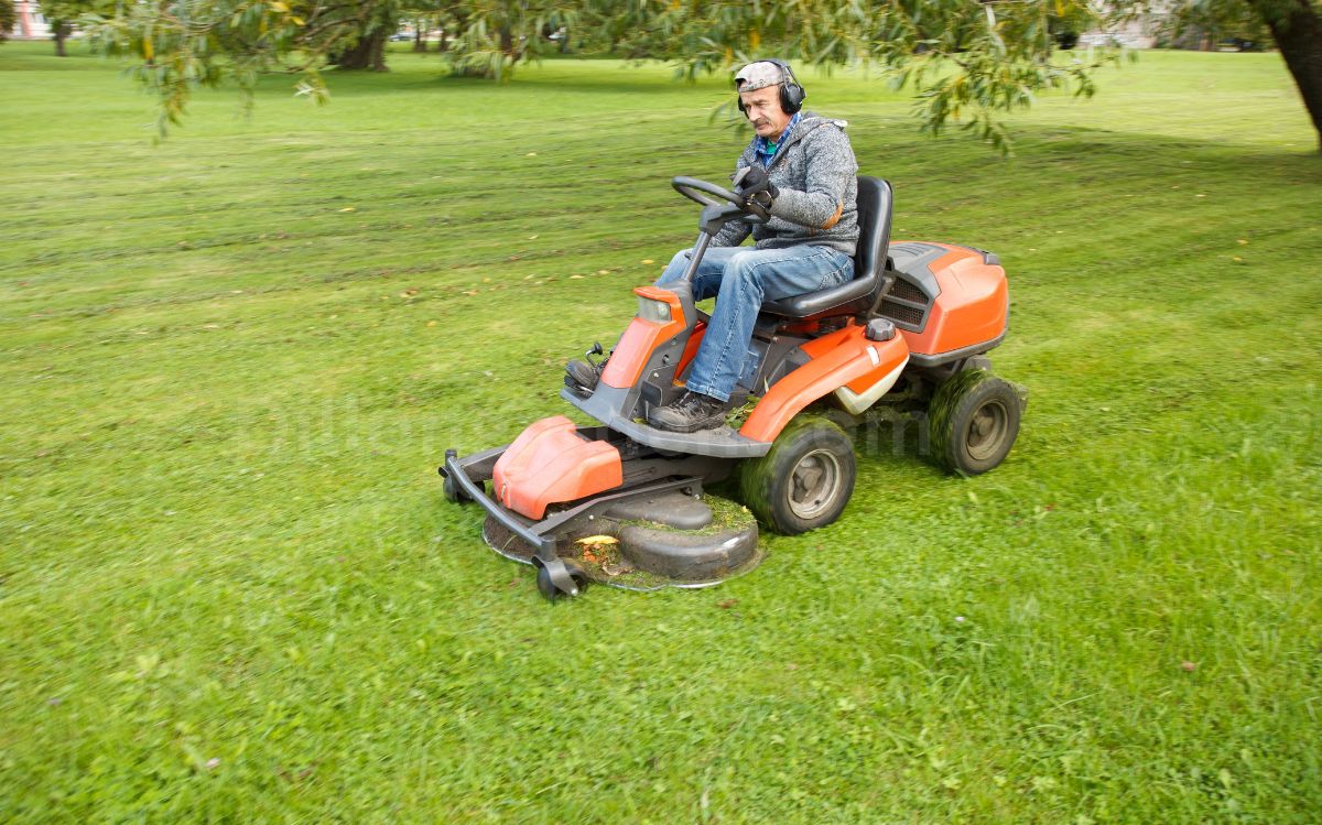 7 Of The Smallest Riding Lawn Mowers In (2024!) - [Comprehensive Guide]